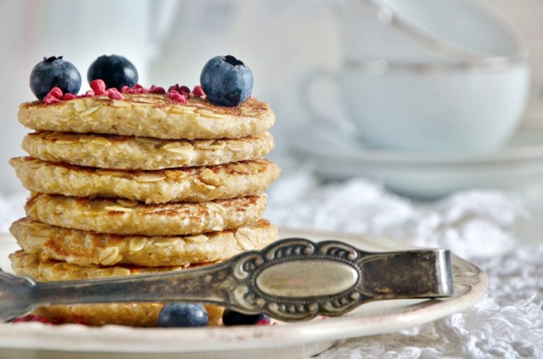 PANCAKES ΜΕ ΒΡΩΜΗ ΚΑΙ ΜΠΑΝΑΝΑ - Cooking Rhythms PANCAKES ΜΕ ΒΡΩΜΗ