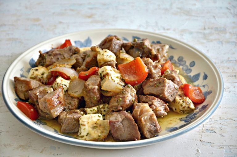 ΧΟΙΡΙΝΗ ΤΗΓΑΝΙΑ ΜΕ ΧΑΛΟΥΜΙ ΚΑΙ ΠΙΠΕΡΙΕΣ - Cooking Rhythms ΧΟΙΡΙΝΗ ΤΗΓΑΝΙΑ